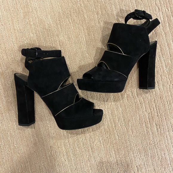 Stuart Weitzman | Shoes | Stuart Weitzman Platform Heel Dress Shoe ...